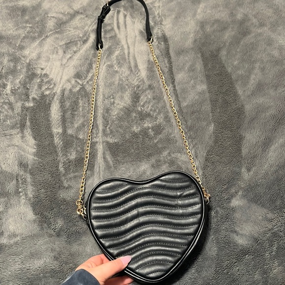 Forever 21 | Bags | Heart Crossbody Bag | Poshmark
